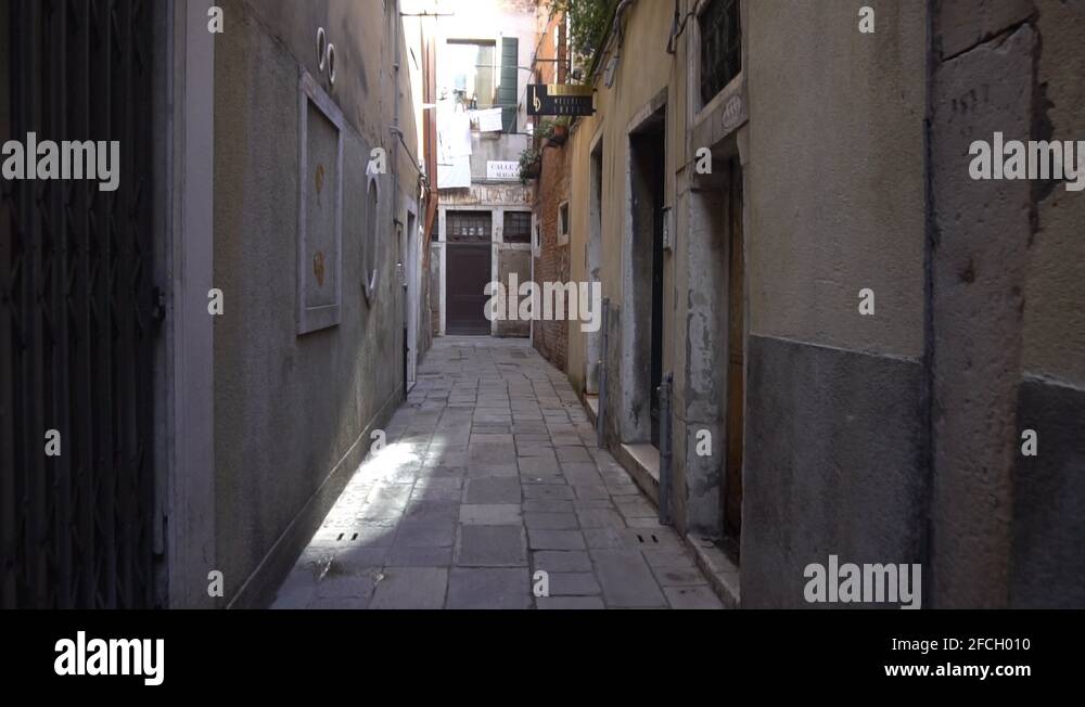 Street walkway Stock Videos & Footage - HD and 4K Video Clips - Alamy