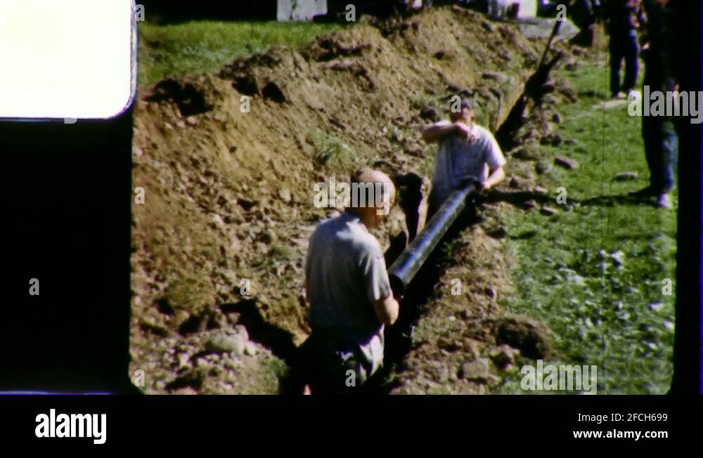 Men laying pipe Stock Videos & Footage - HD and 4K Video Clips - Alamy