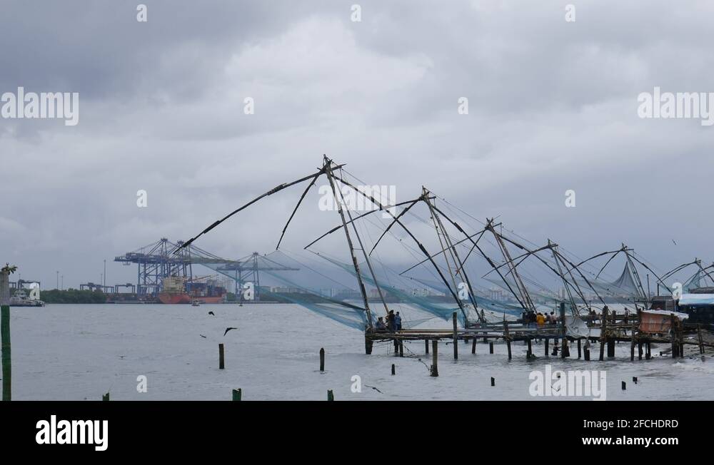 Chinese fishing nets aka cheenavala view from fort cochin , ernakulam ...