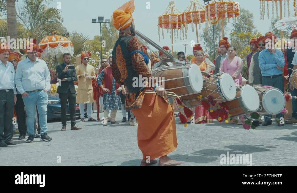 Spinning drums Stock Videos & Footage - HD and 4K Video Clips - Alamy