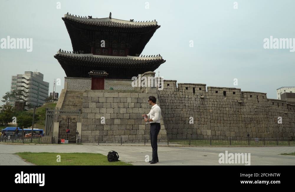 Seoul korea gate Stock Videos & Footage - HD and 4K Video Clips - Alamy