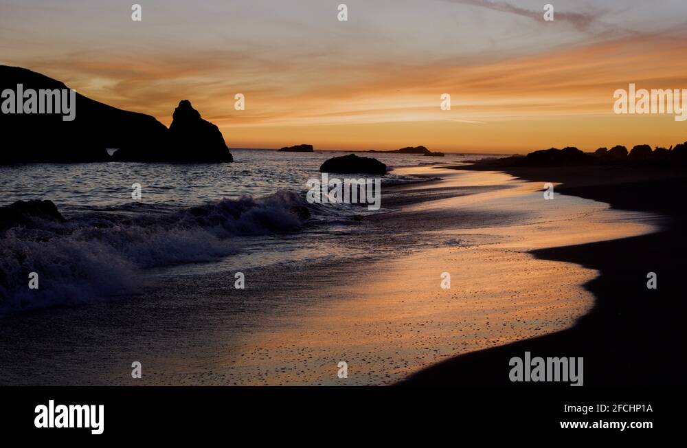 Sea stack waves Stock Videos & Footage - HD and 4K Video Clips - Alamy