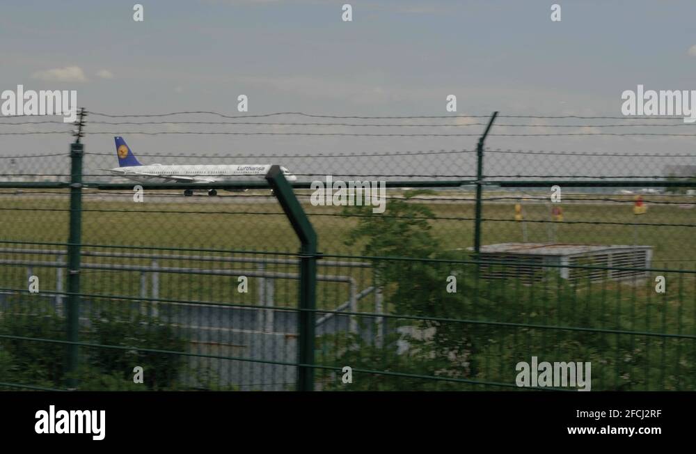 Commercial airline captain runway Stock Videos & Footage - HD and 4K ...