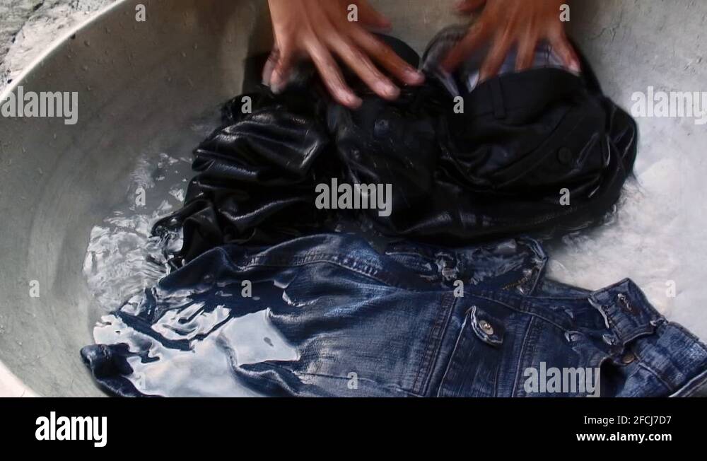 Washing blue Stock Videos & Footage - HD and 4K Video Clips - Alamy
