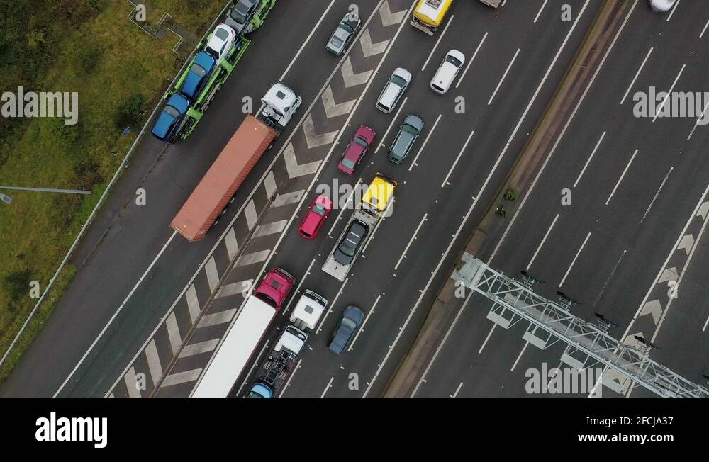 Gridlock motorway Stock Videos & Footage - HD and 4K Video Clips - Alamy