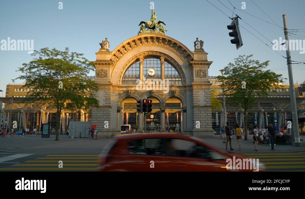 Train station arch Stock Videos & Footage - HD and 4K Video Clips - Alamy