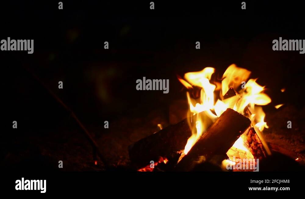 Fire popping Stock Videos & Footage - HD and 4K Video Clips - Alamy