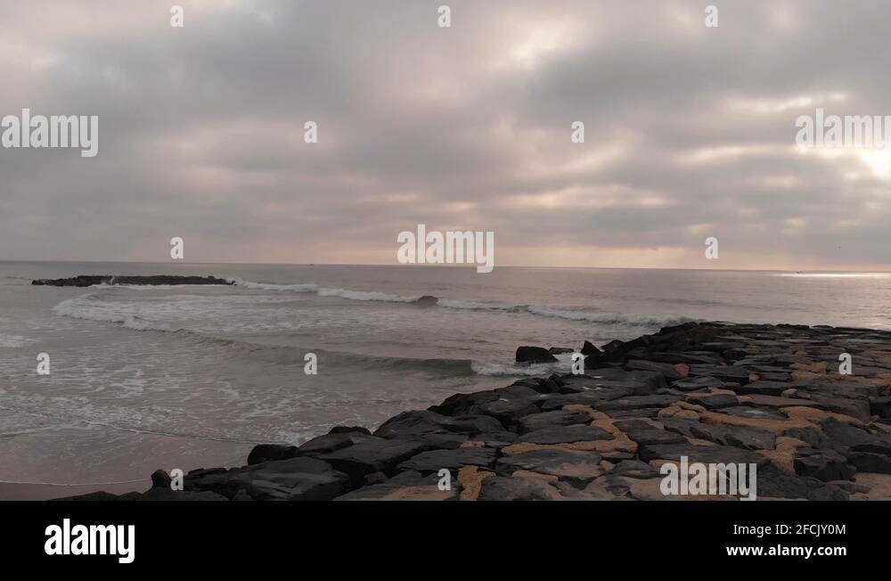 Ocean jetty Stock Videos & Footage - HD and 4K Video Clips - Alamy