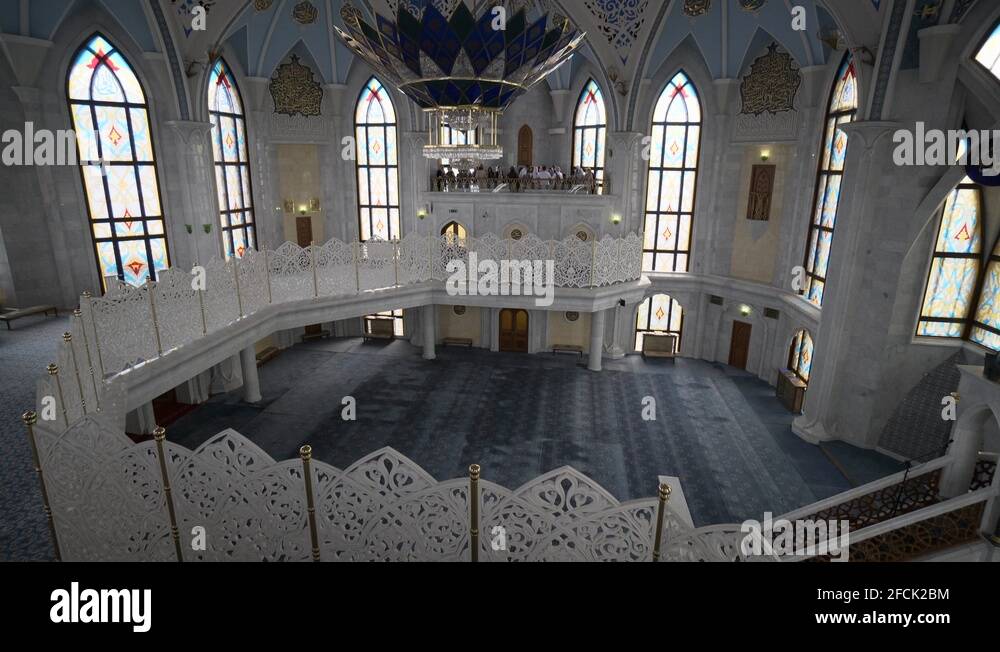 Worship hall Stock Videos & Footage - HD and 4K Video Clips - Alamy