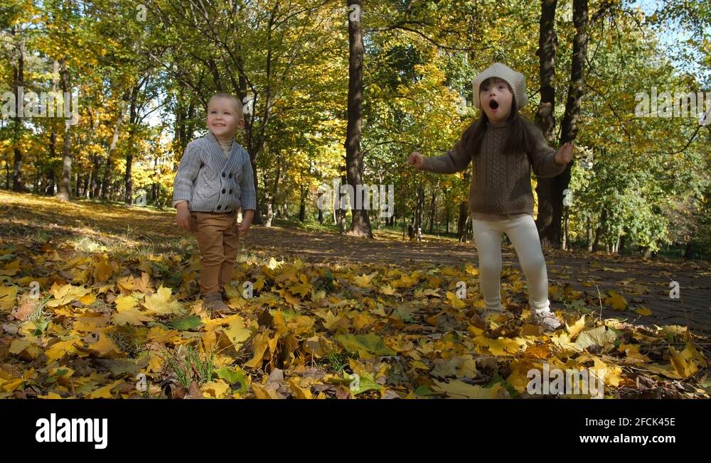 Little kids dancing Stock Videos & Footage - HD and 4K Video Clips - Alamy