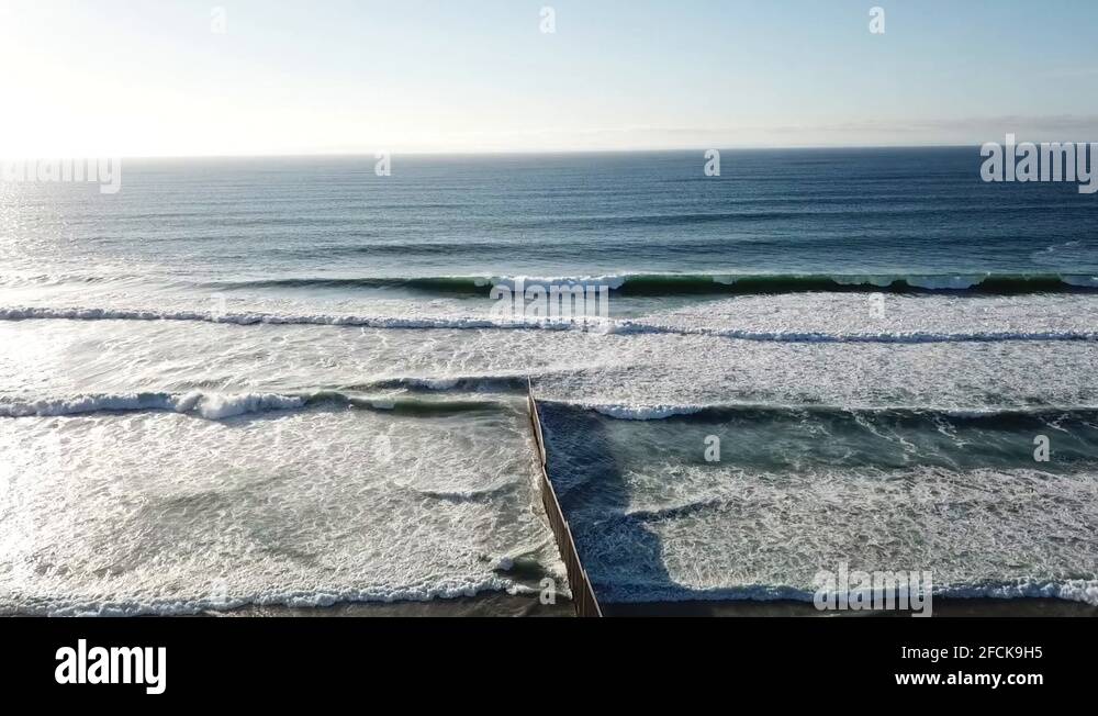 Fly over states Stock Videos & Footage - HD and 4K Video Clips - Alamy