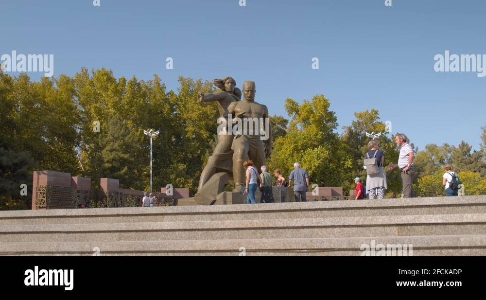 The Monument of Courage in Tashkent, Uzbekistan dedicated to the ...