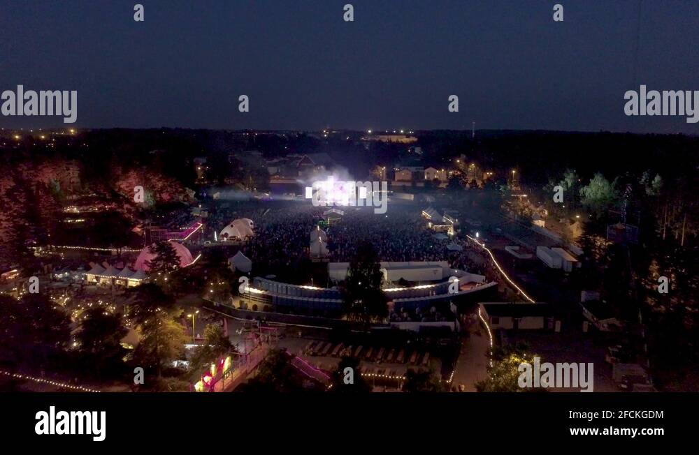 Epic rock show Stock Videos & Footage - HD and 4K Video Clips - Alamy