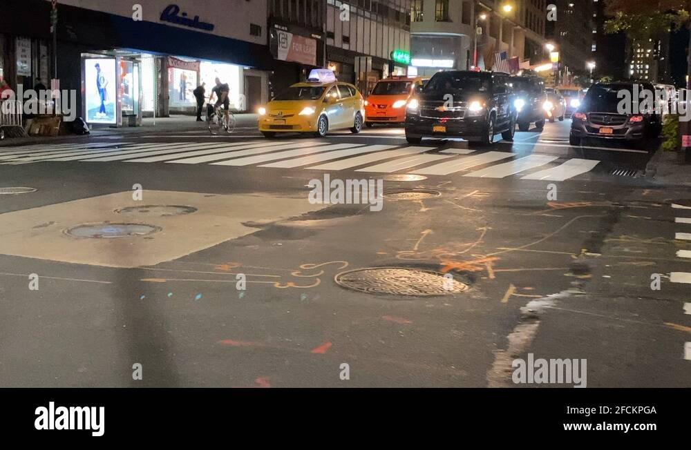 Manhattan night street Stock Videos & Footage - HD and 4K Video Clips ...