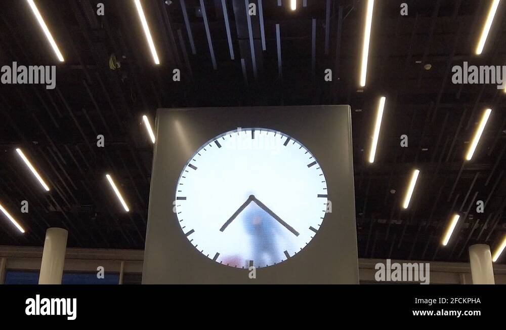 Amsterdam airport schiphol clock Stock Videos & Footage - HD and 4K ...