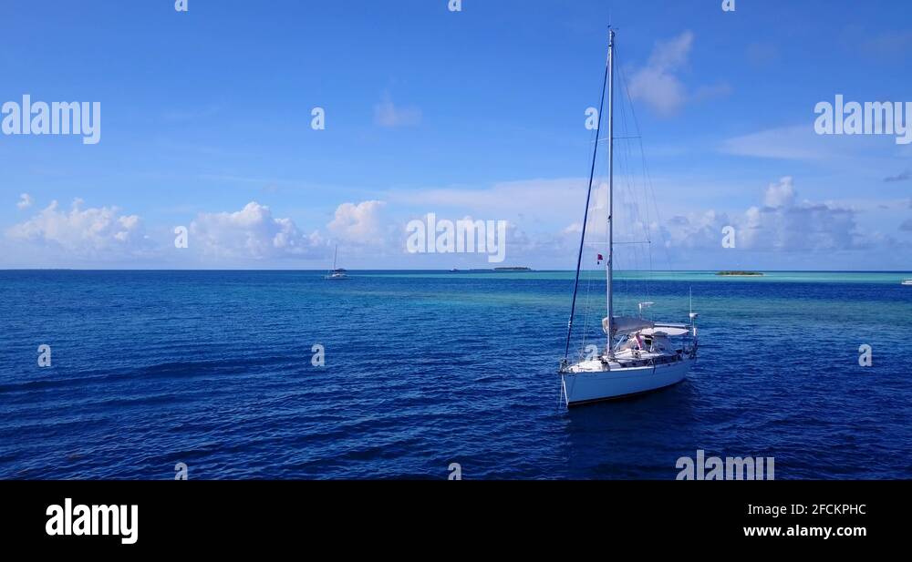 The sloop Stock Videos & Footage - HD and 4K Video Clips - Alamy