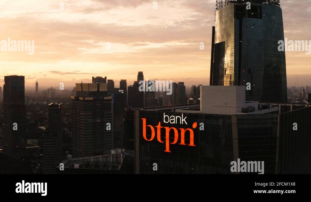 Metropolitan office tower Stock Videos & Footage - HD and 4K Video ...