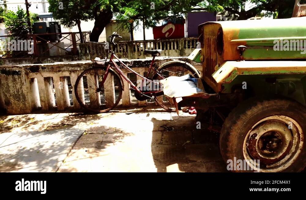 Rusted cycle Stock Videos & Footage - HD and 4K Video Clips - Alamy