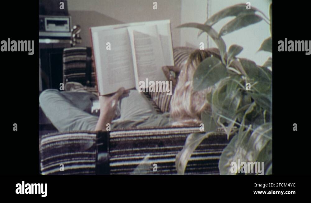 Front door police policeman Stock Videos & Footage - HD and 4K Video ...