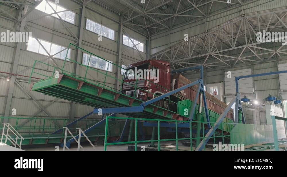 Grain unloading Stock Videos & Footage - HD and 4K Video Clips - Alamy