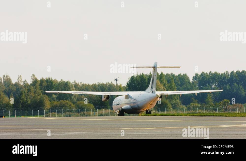 Turboprop passenger airplane Stock Videos & Footage - HD and 4K Video ...