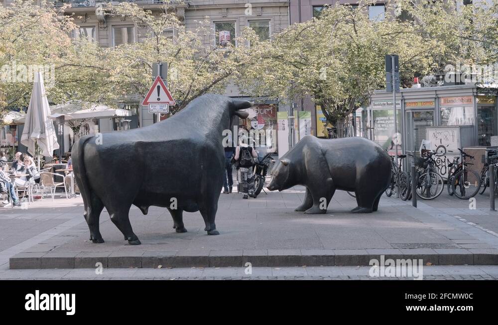 Gold bear statue Stock Videos & Footage - HD and 4K Video Clips - Alamy