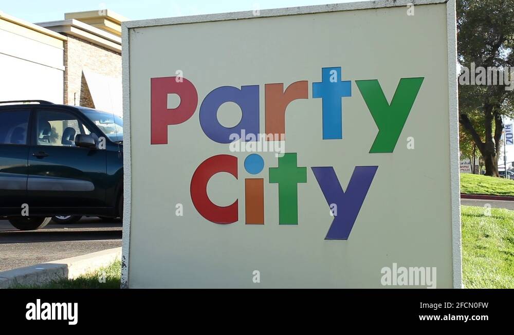Party city store sign Stock Videos & Footage - HD and 4K Video Clips ...
