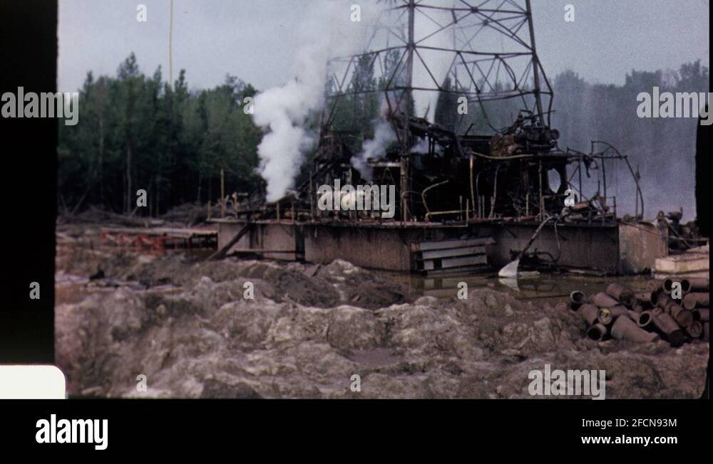 Oil rig disaster Stock Videos & Footage - HD and 4K Video Clips - Alamy