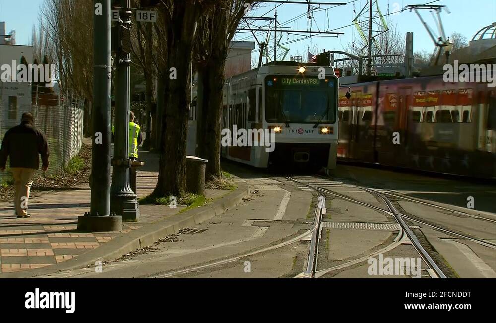Trimet Stock Videos & Footage - HD and 4K Video Clips - Alamy