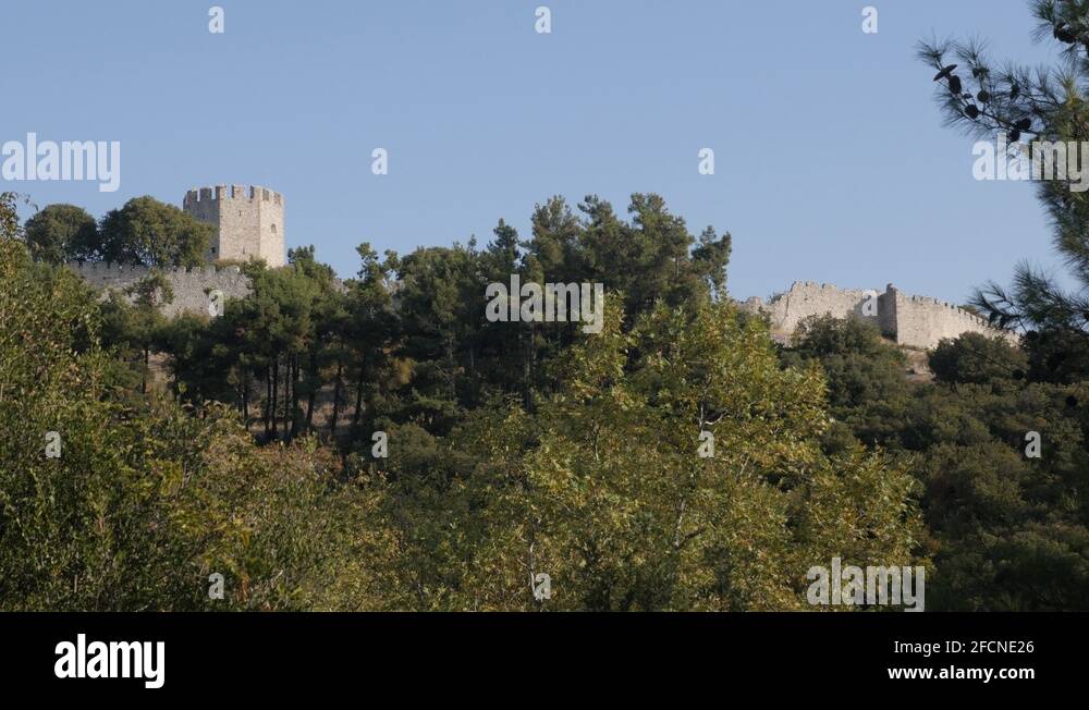 Platamon castle Stock Videos & Footage - HD and 4K Video Clips - Alamy