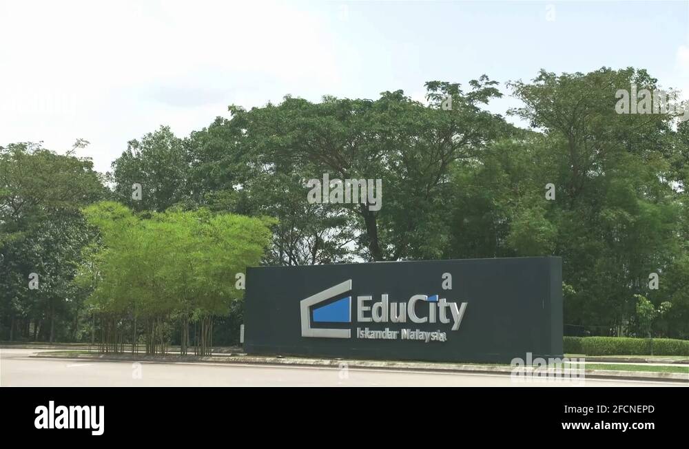 Bus sculpture Stock Videos & Footage - HD and 4K Video Clips - Alamy