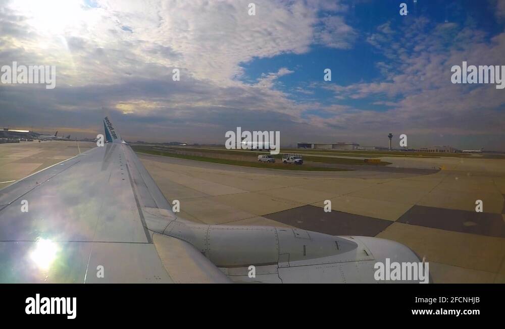 Congested airport Stock Videos & Footage - HD and 4K Video Clips - Alamy