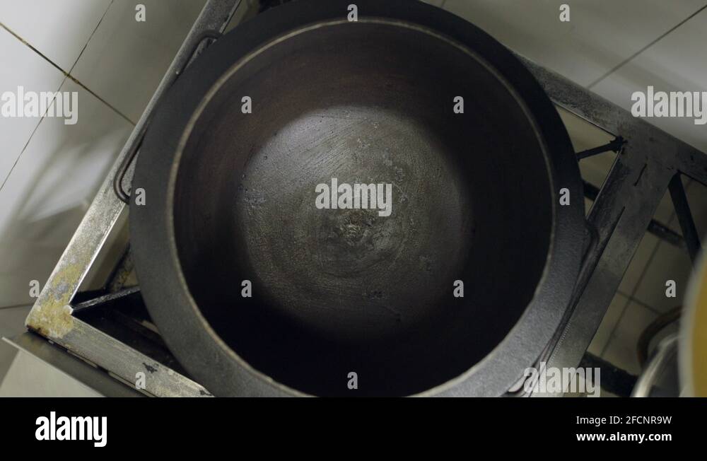 Domestic cooking oil Stock Videos & Footage - HD and 4K Video Clips - Alamy