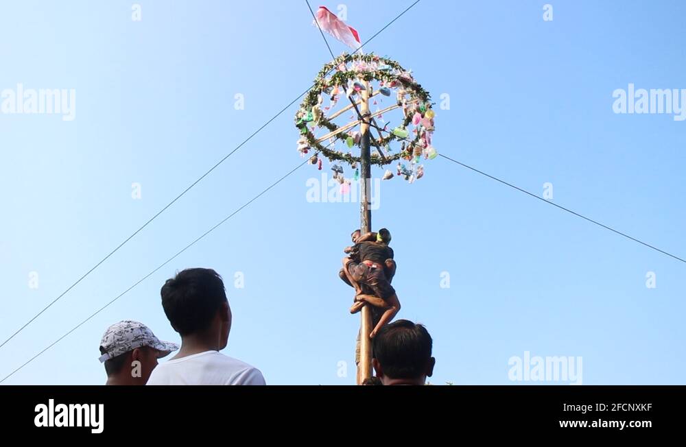 Panjat pinang Stock Videos & Footage - HD and 4K Video Clips - Alamy