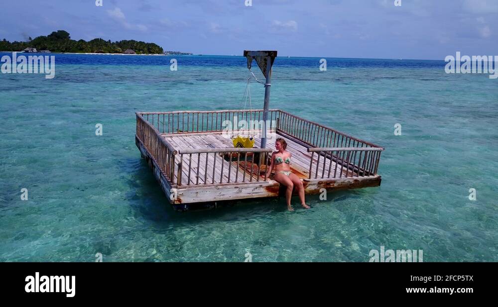 Floating barge Stock Videos & Footage - HD and 4K Video Clips - Alamy