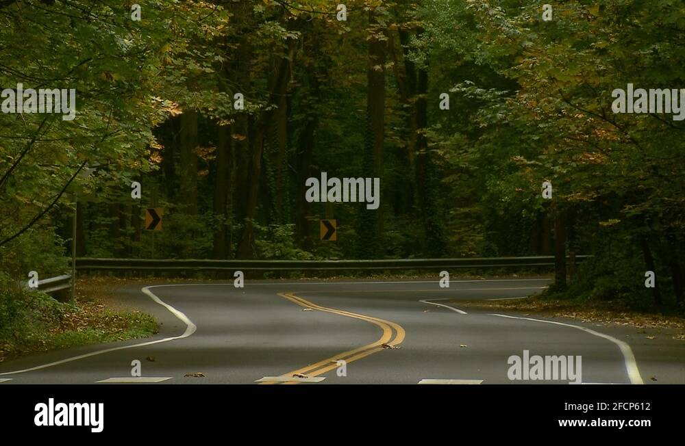 Curved way Stock Videos & Footage - HD and 4K Video Clips - Alamy