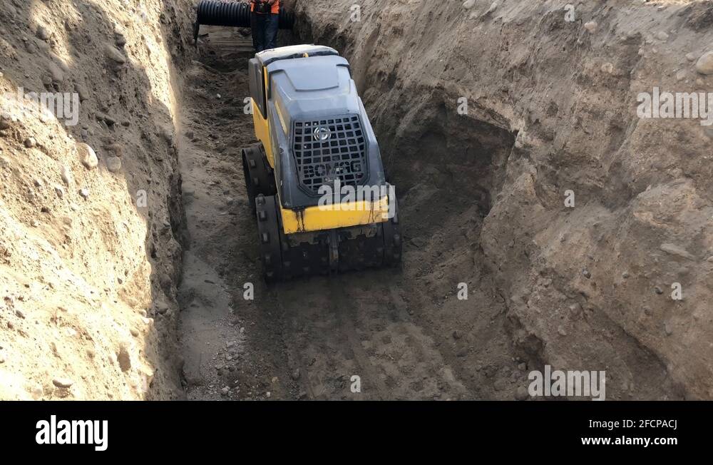 Trench compactor Stock Videos & Footage - HD and 4K Video Clips - Alamy