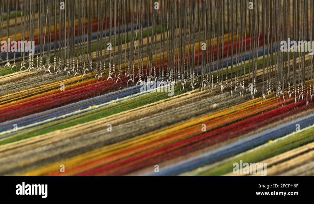 Taught wire Stock Videos & Footage - HD and 4K Video Clips - Alamy