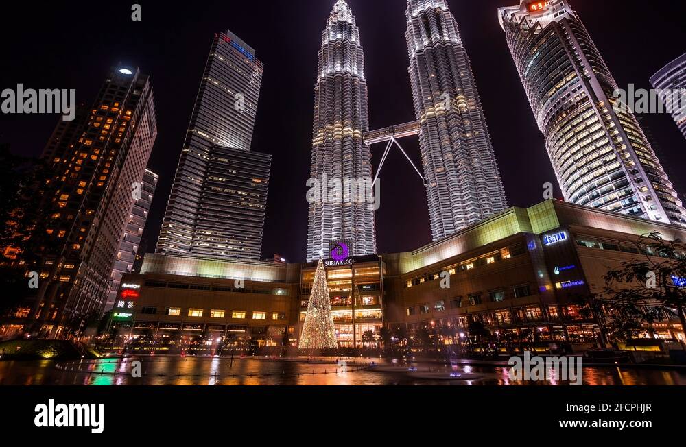 Petronas Twin Towers (KLCC) in Kuala lumpur time lapse at night Stock ...