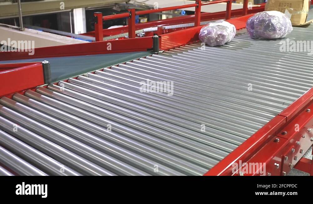 Sorting conveyor Stock Videos & Footage - HD and 4K Video Clips - Alamy