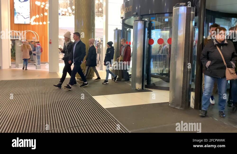 Round glass doors Stock Videos & Footage - HD and 4K Video Clips - Alamy