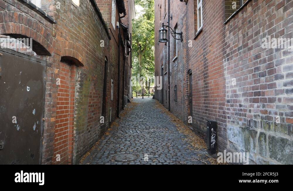 Narrow alley in medieval Stock Videos & Footage - HD and 4K Video Clips ...