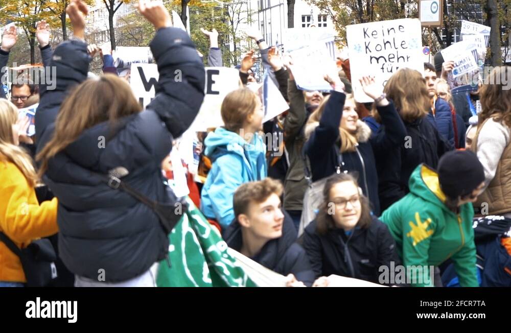 Kids for climate Stock Videos & Footage - HD and 4K Video Clips - Alamy
