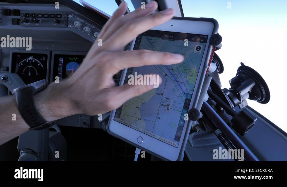 Aircraft routing Stock Videos & Footage - HD and 4K Video Clips - Alamy