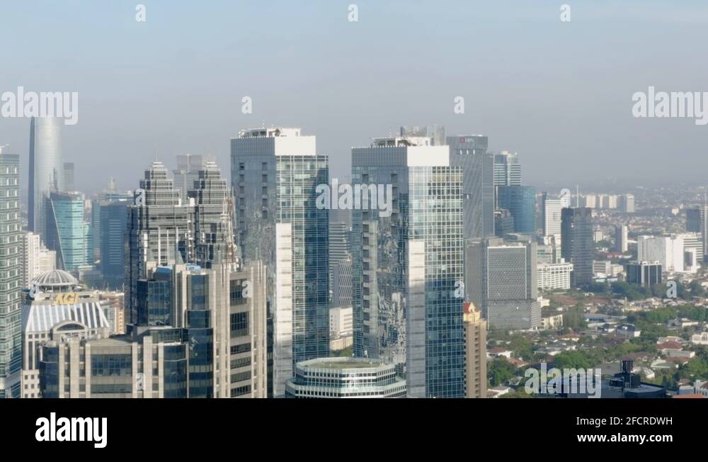 Iconic skyscraper Stock Videos & Footage - HD and 4K Video Clips - Alamy