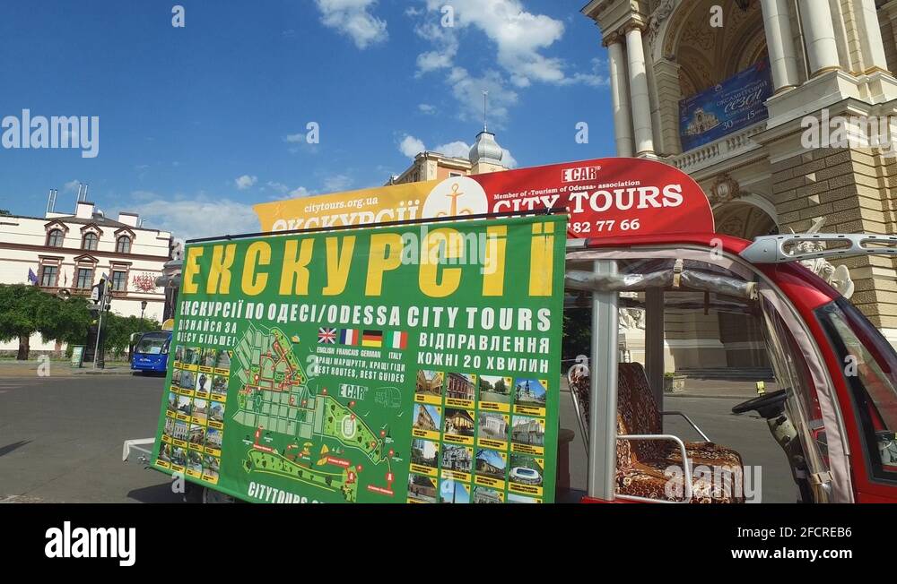 Tourist bus at landmark Stock Videos & Footage - HD and 4K Video Clips ...