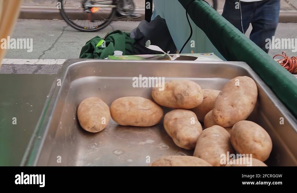 Fast street food potato Stock Videos & Footage - HD and 4K Video Clips ...