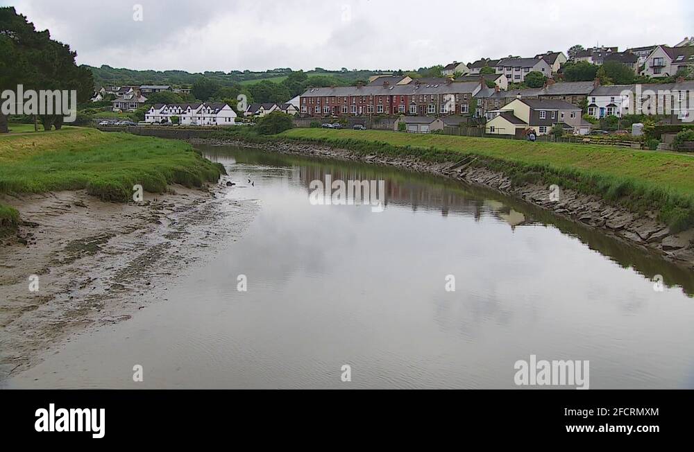 Wadebridge bridge Stock Videos & Footage - HD and 4K Video Clips - Alamy