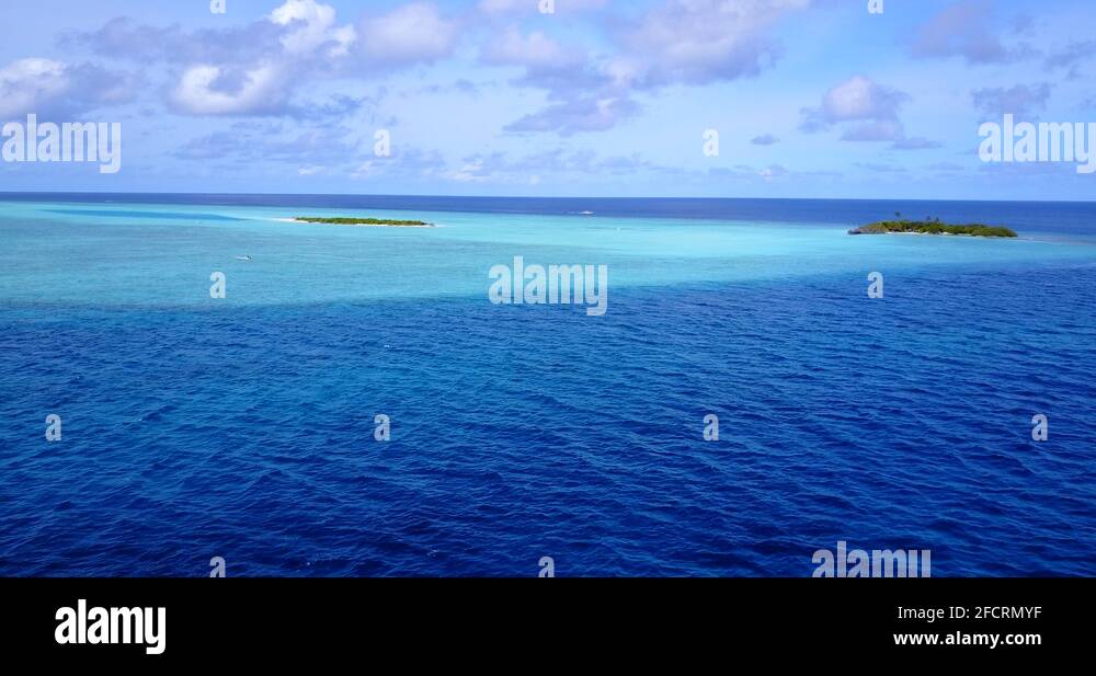 Clue ocean Stock Videos & Footage - HD and 4K Video Clips - Alamy