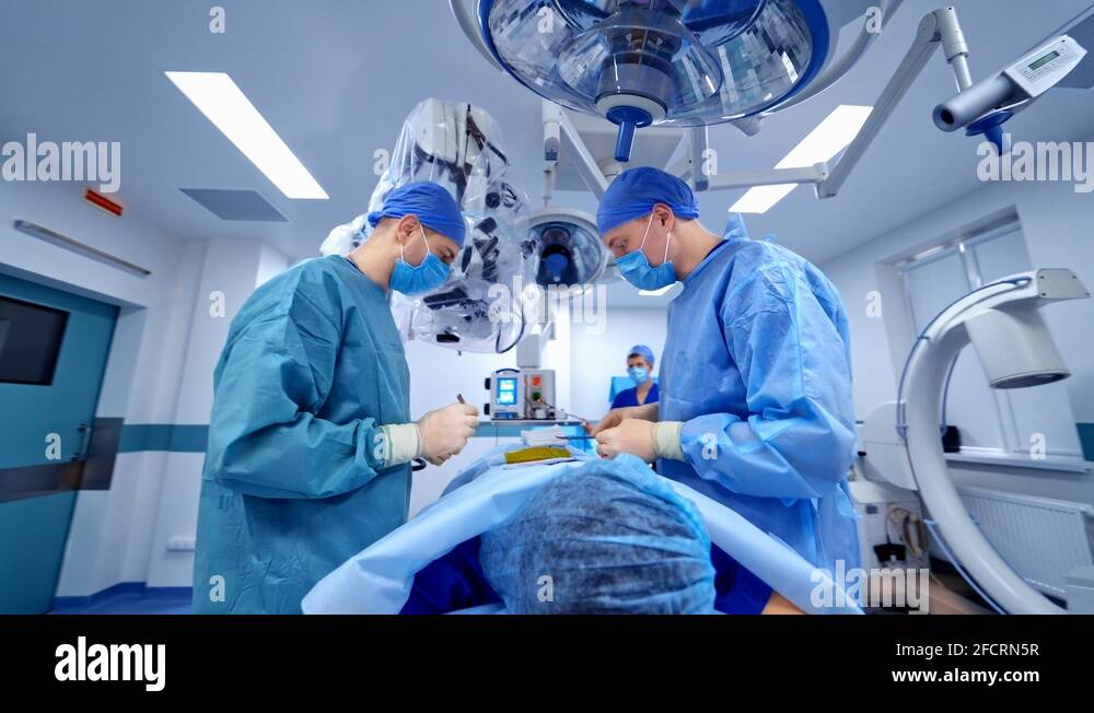 Surgeon from below Stock Videos & Footage - HD and 4K Video Clips - Alamy